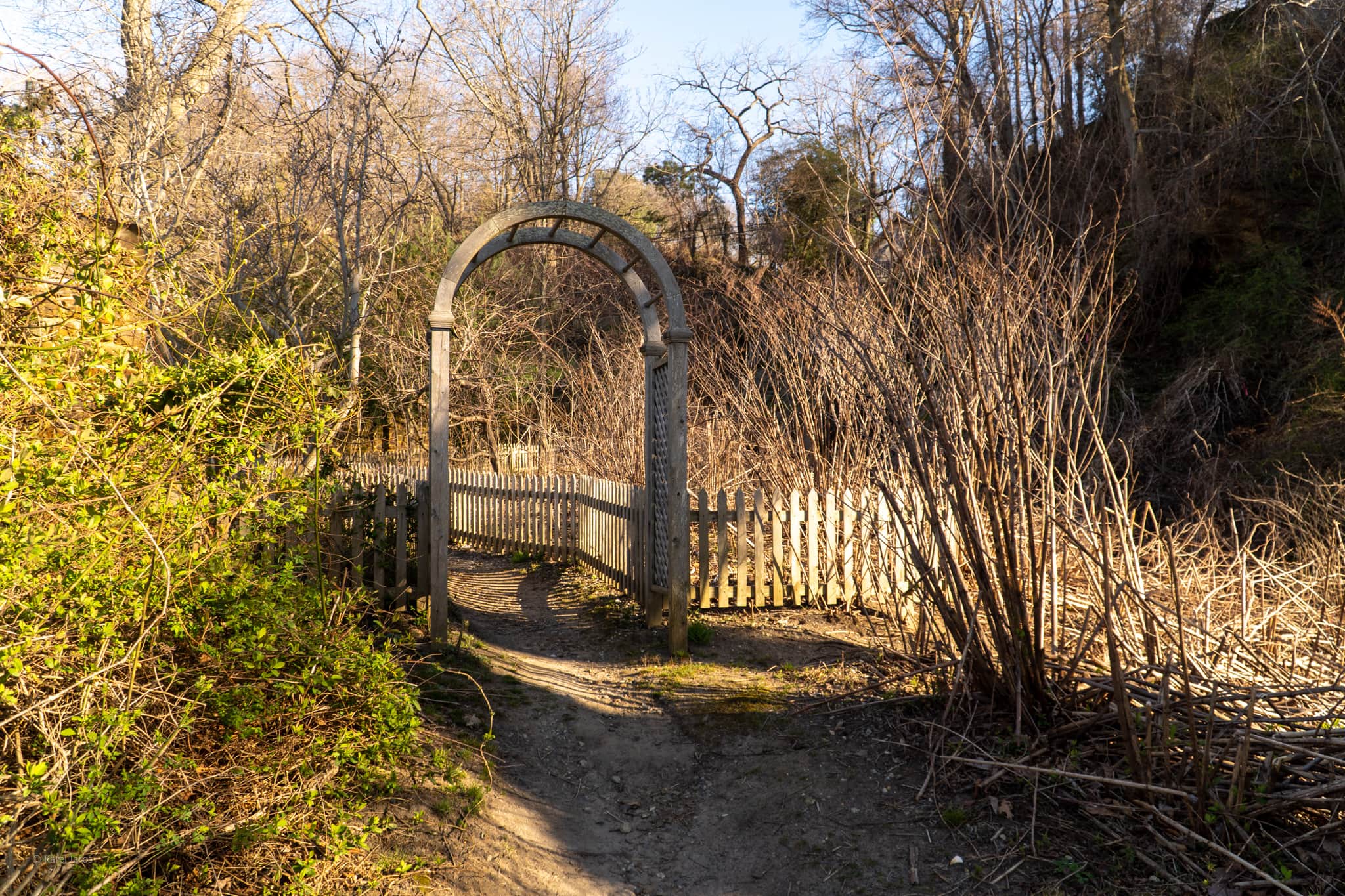 Quick Hike to Henry Hudson's Springs - Seven Continents Photography